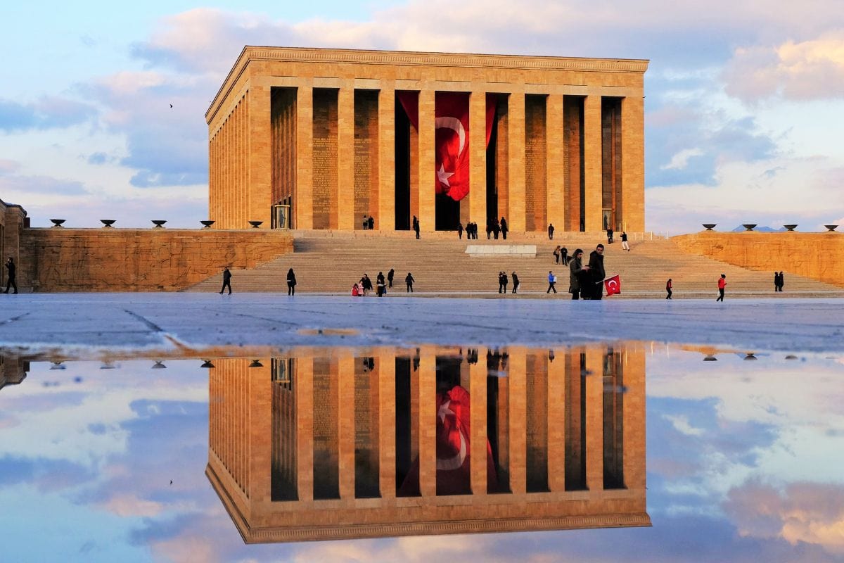 27 Iconic Things To Do In Turkey For First Timers - Road Trip EuroGuide